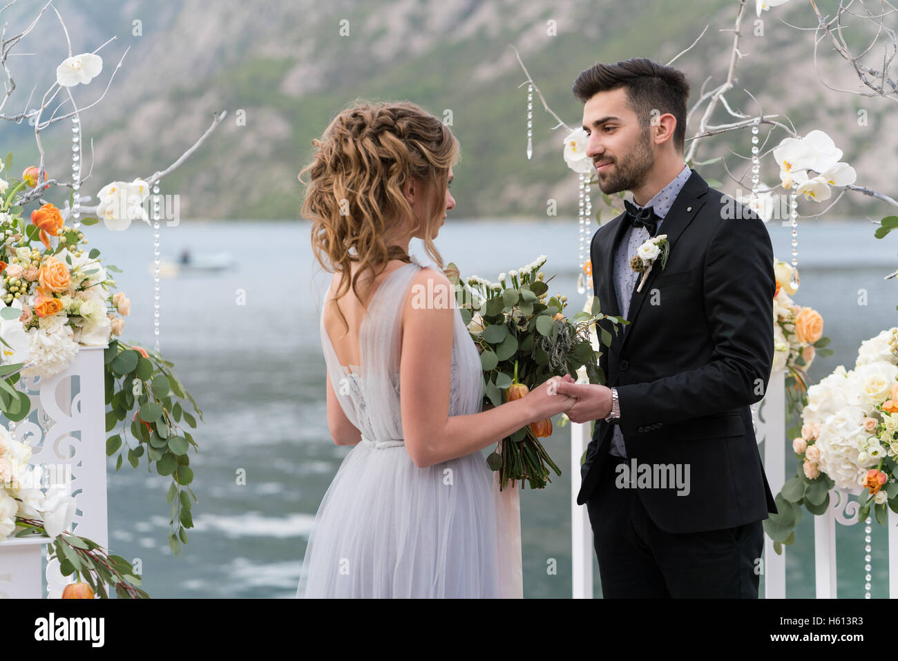 beautiful caucasian couple just married Stock Photo - Alamy