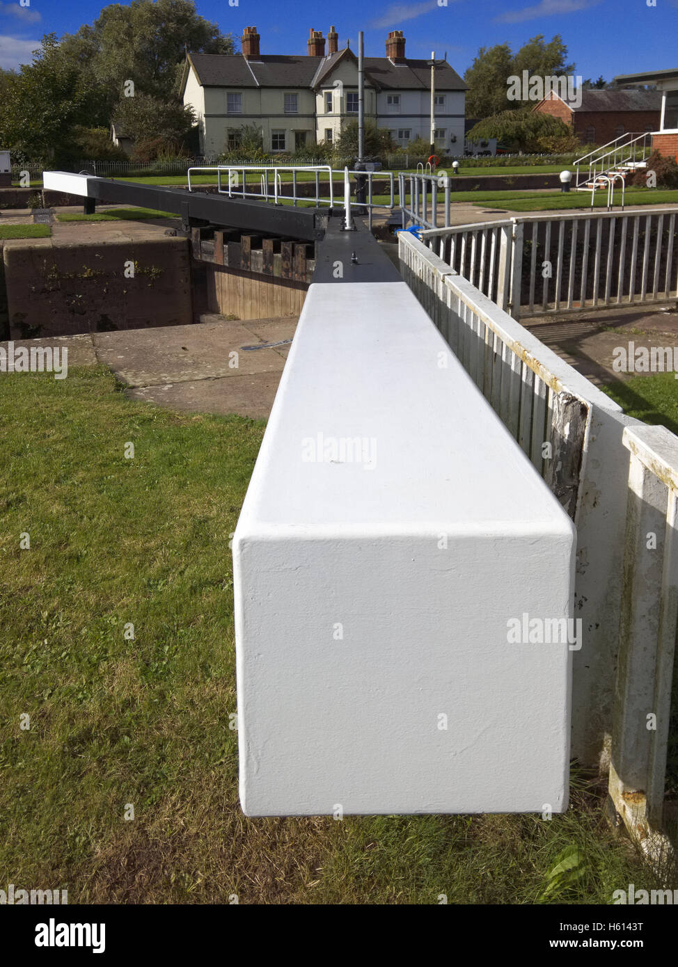 diglis lock worcester Stock Photo - Alamy