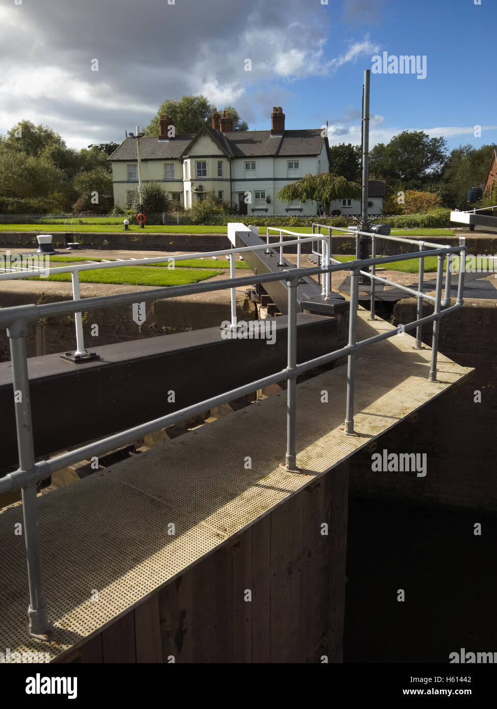 diglis lock worcester Stock Photo - Alamy