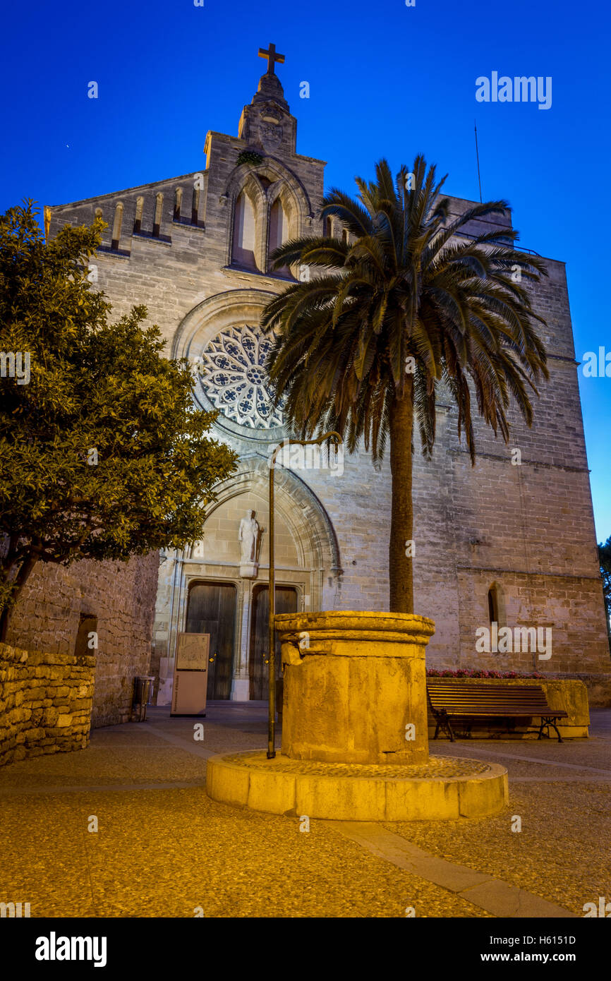 Traditional mallorcan village hi-res stock photography and images - Alamy