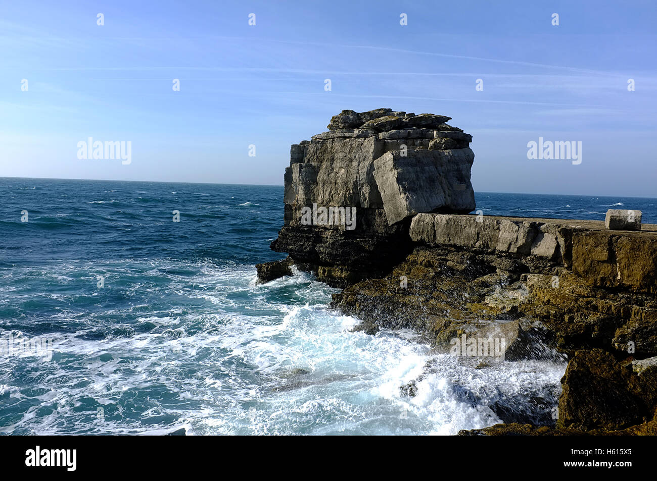 Roack and water feature hi-res stock photography and images - Alamy