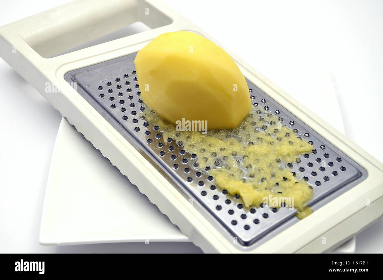 Potato rasping Stock Photo: 124188277 - Alamy