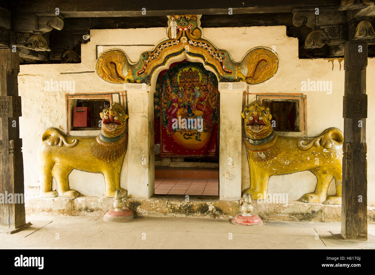 Embekke Devale Temple, Kandy, Sri Lanka Stock Photo - Alamy
