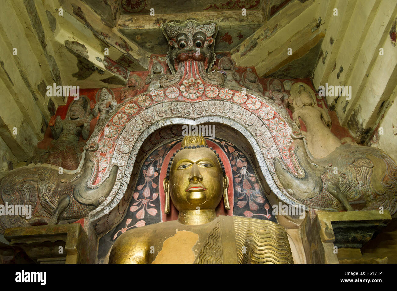 Buddha statue, Gadaladeniya Temple, Kandy, Sri Lanka Stock Photo - Alamy