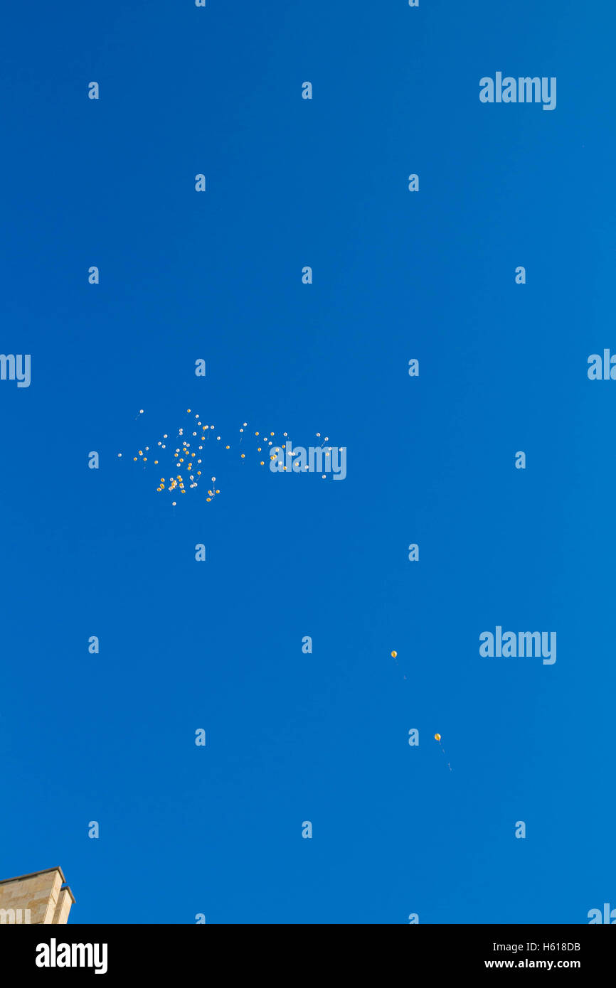 Weather balloons hi-res stock photography and images - Alamy