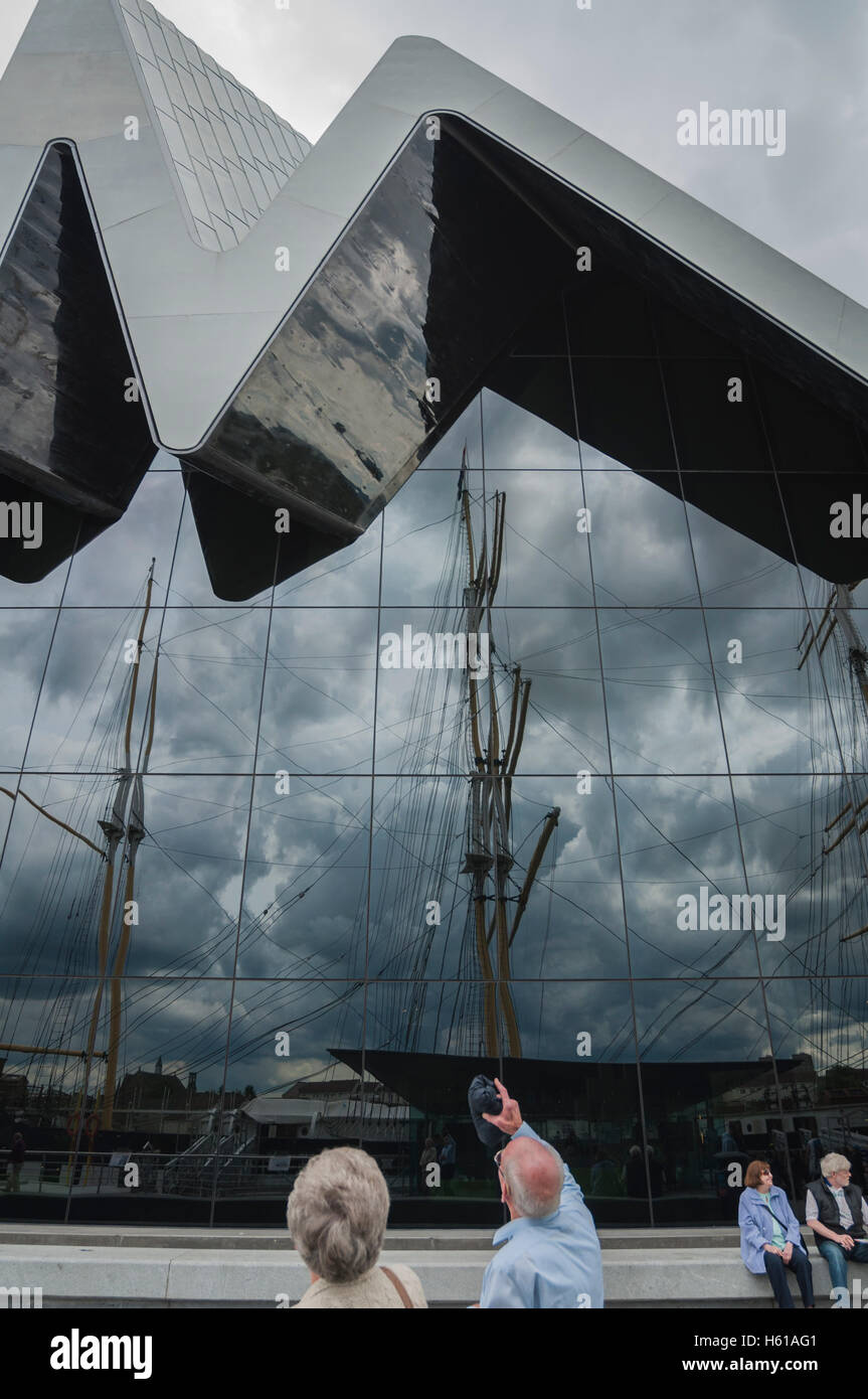 Glasgow Riverside Museum by Zaha Hadid Architects: Phillip Roberts ...