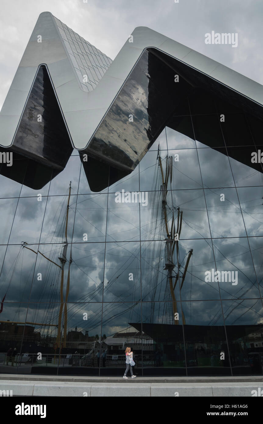 Glasgow Riverside Museum by Zaha Hadid Architects: Phillip Roberts ...