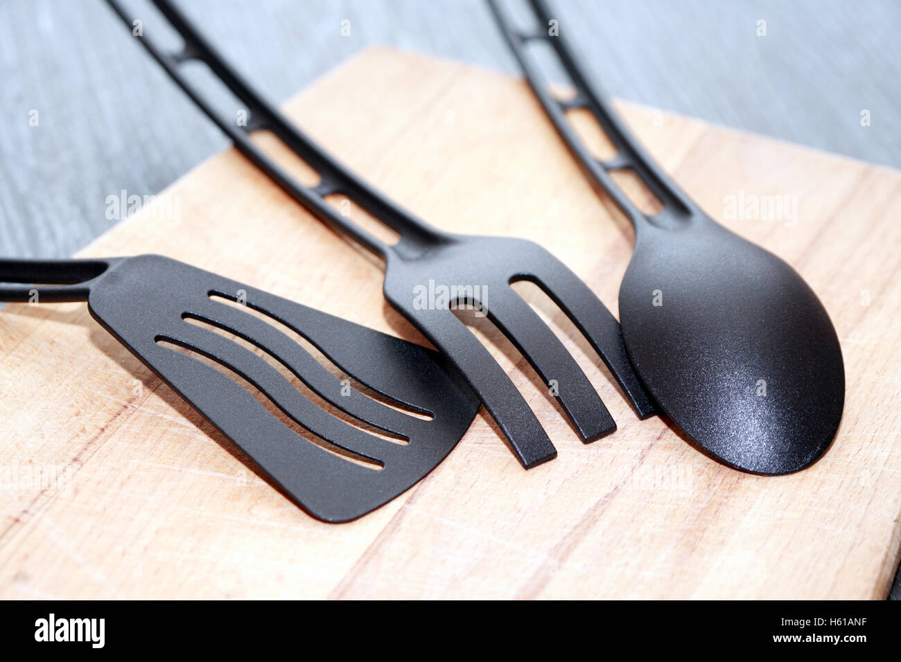 Plastic kitchen utensils hi-res stock photography and images - Alamy