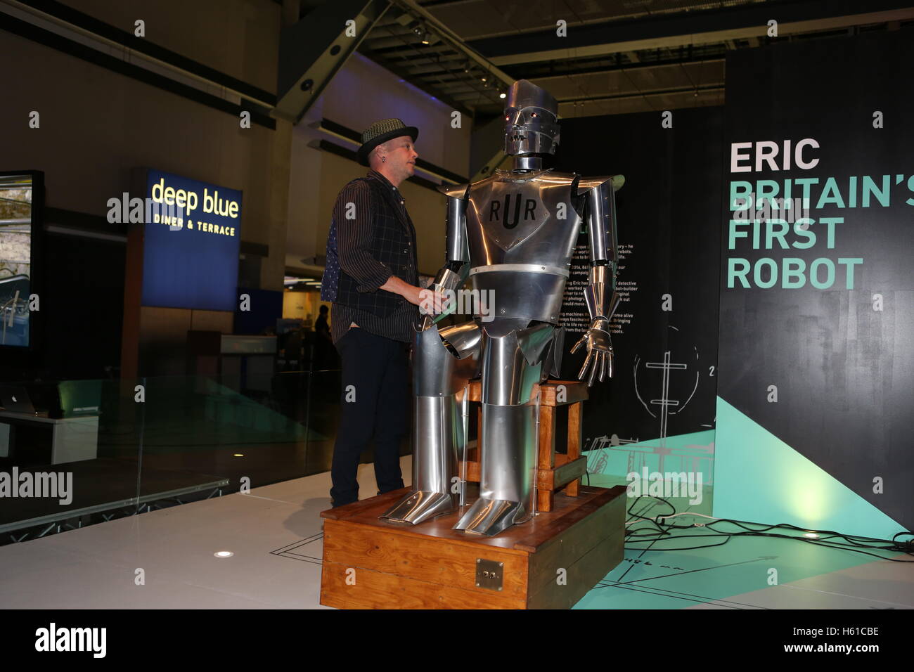 Eric the Britain's first robot at science museum Stock Photo - Alamy