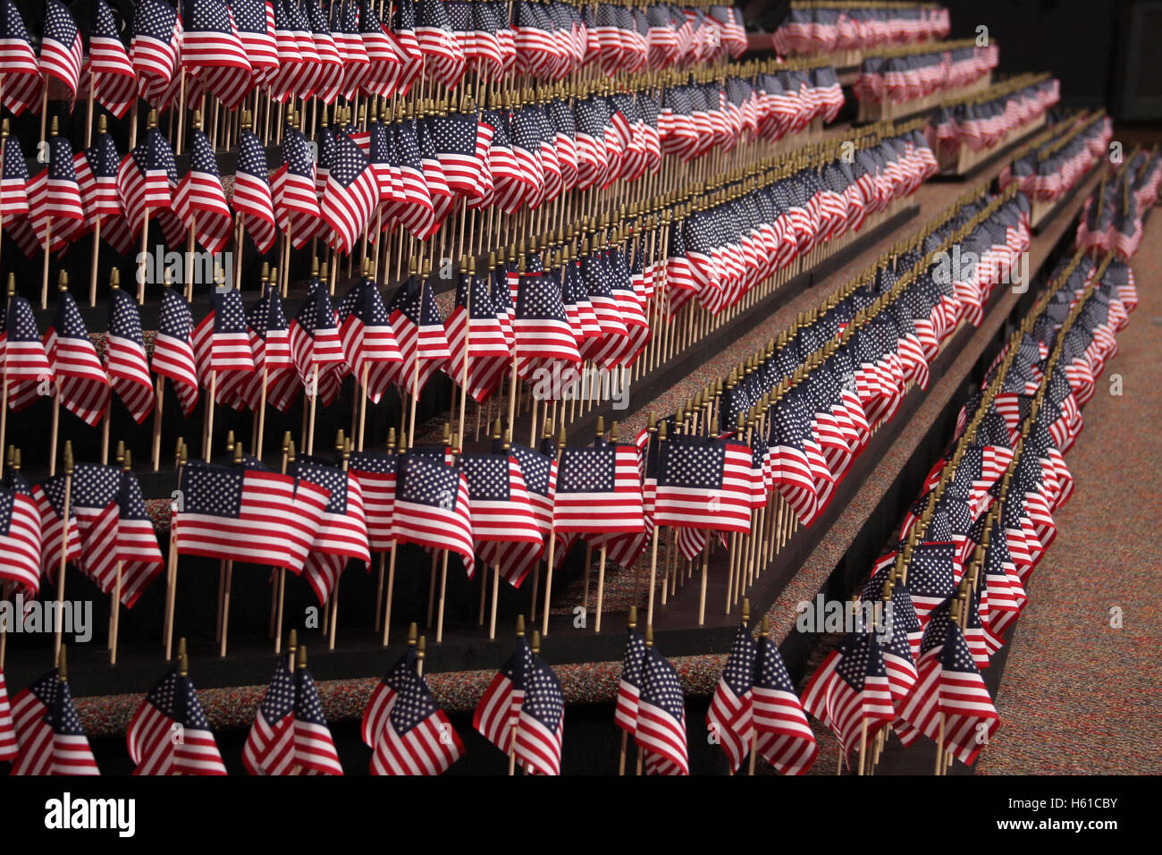Display of hundreds of small American flags Stock Photo - Alamy