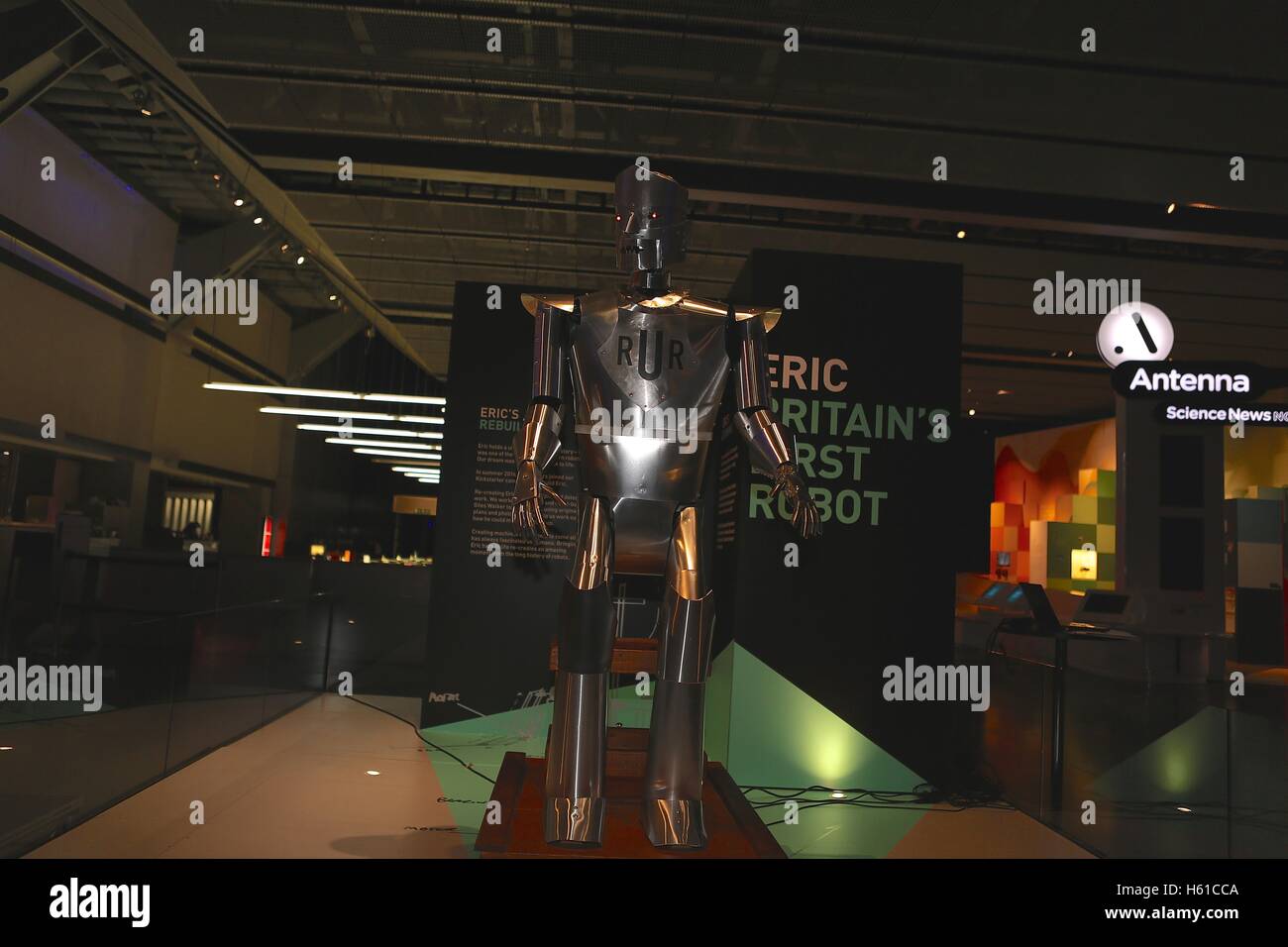 Eric the Britain's first robot at science museum Stock Photo - Alamy