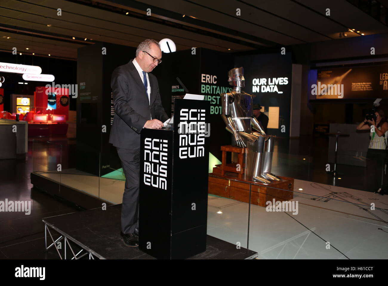 Eric the Britain's first robot at science museum Stock Photo - Alamy