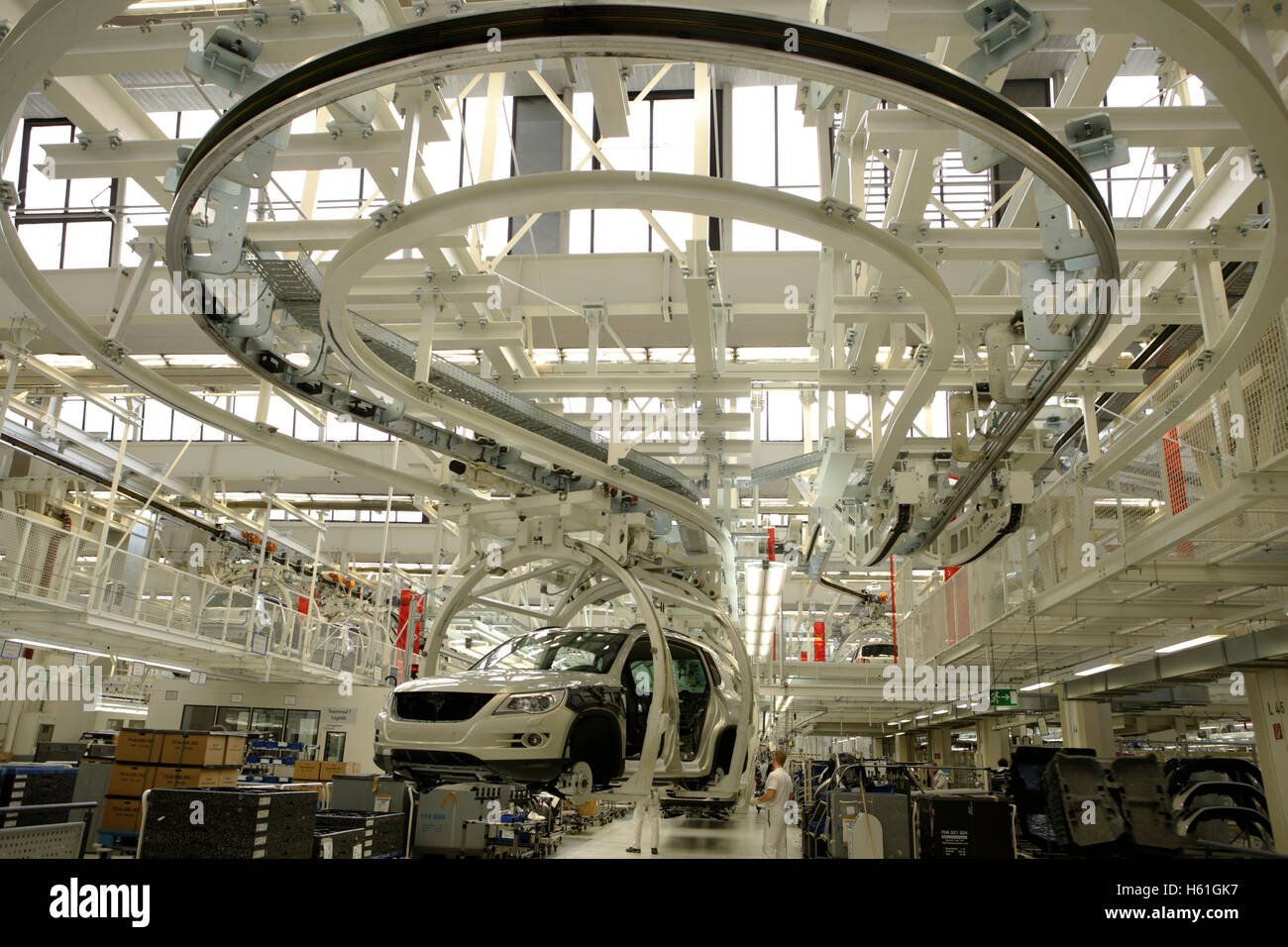 Car production, VW plant in Wolfsburg, Lower Saxony Stock Photo - Alamy