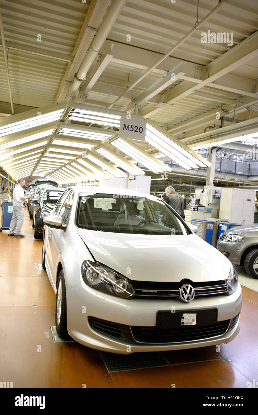 Golf car production, VW plant in Wolfsburg, Lower Saxony Stock Photo ...