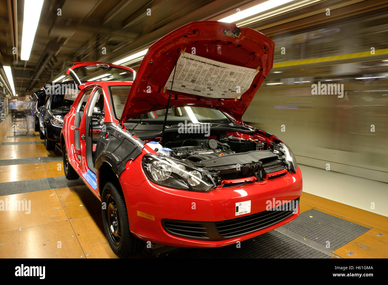 Car production is hi-res stock photography and images - Alamy