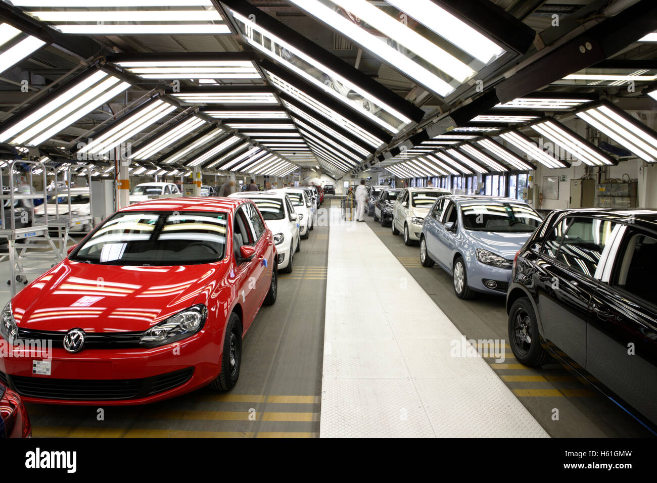 Golf car production, VW plant in Wolfsburg, Lower Saxony Stock Photo ...