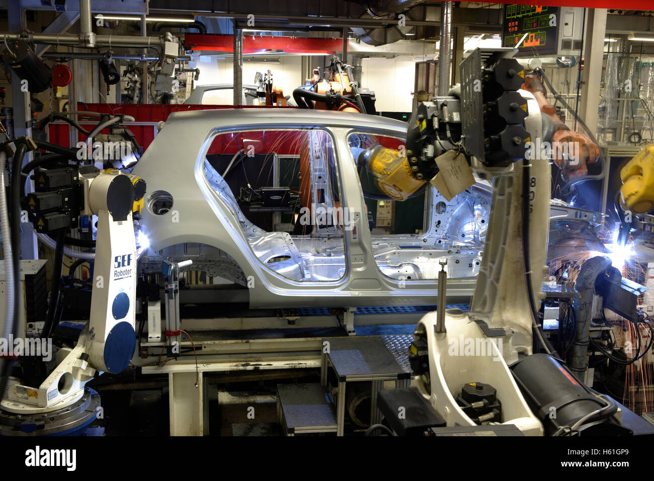 Golf car production, VW plant in Wolfsburg, Lower Saxony Stock Photo ...