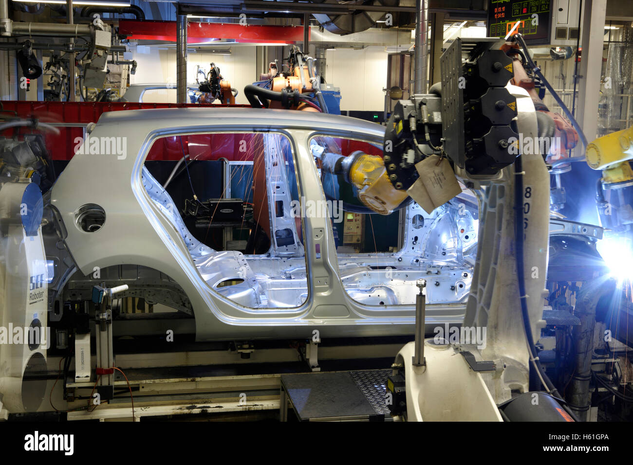 Golf car production, VW plant in Wolfsburg, Lower Saxony Stock Photo ...