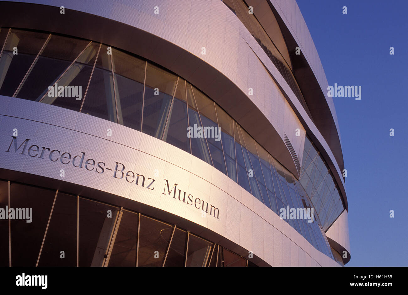 Mercedes-Benz Museum, modern architecture, metal facade, Daimler ...