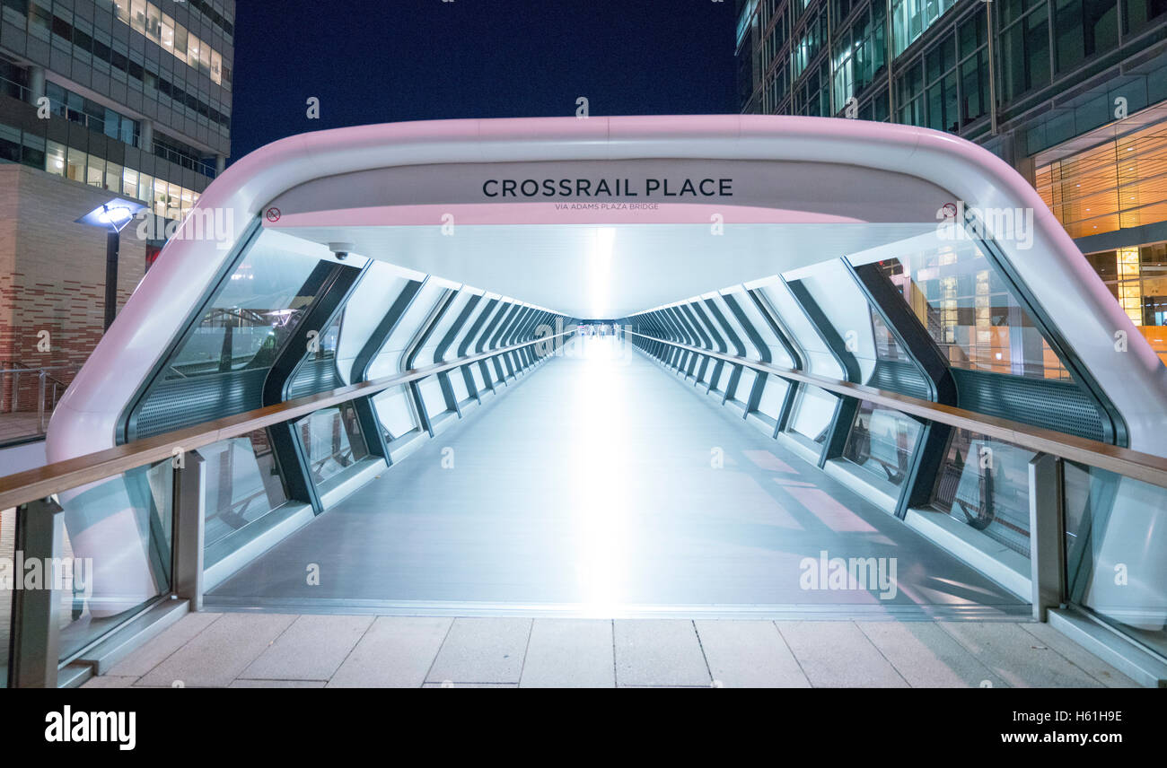 Futuristic pedestrian bridge from Crossrail Place to One Canada ...