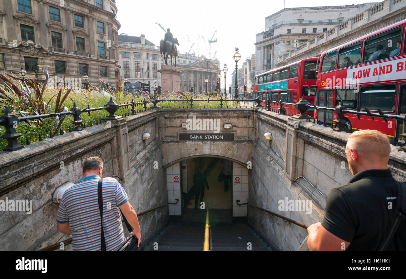 Bank Station of London Underground Stock Photo - Alamy