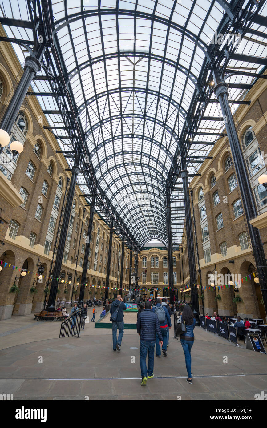 Hays gallery hi-res stock photography and images - Alamy
