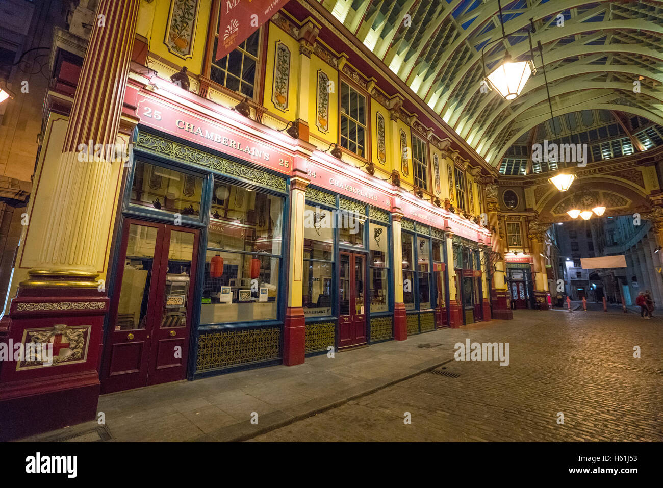 Beautiful little shops at amazing Leadenhall Market in London Stock ...