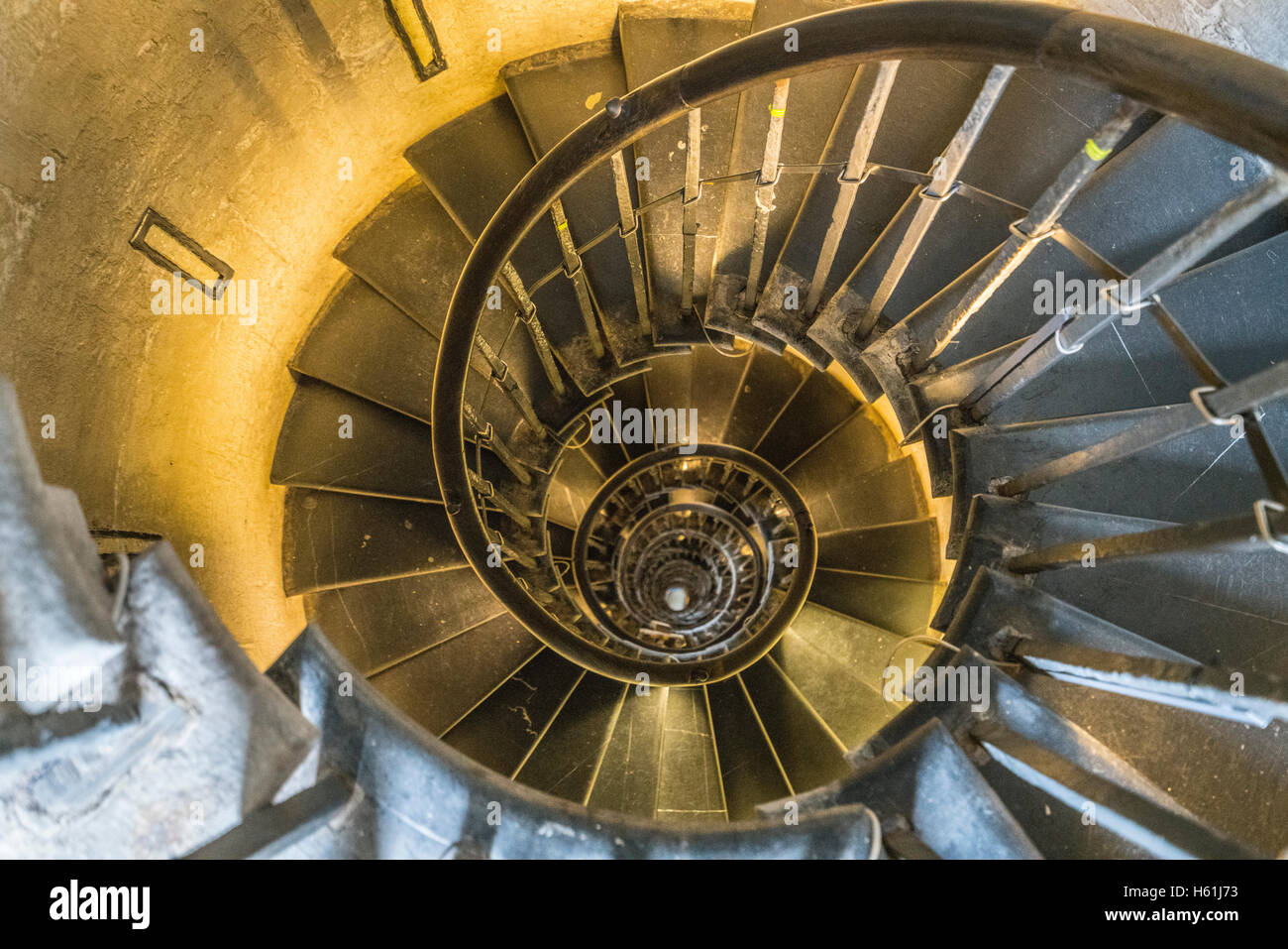 Spiral staircase monument london hi-res stock photography and images ...