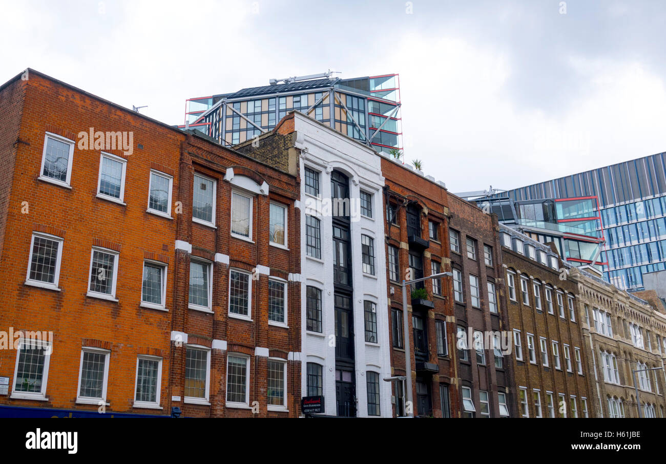 Old brick buildings at Southwark Stock Photo - Alamy