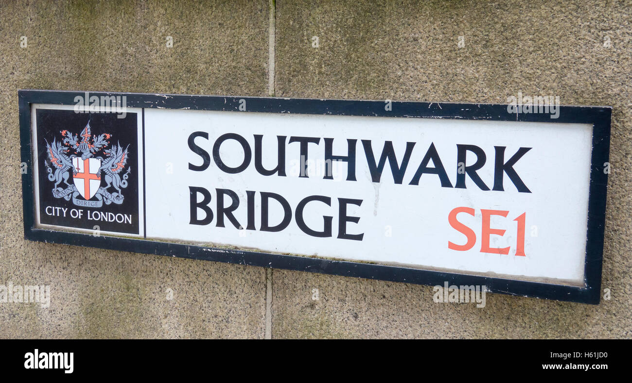 Street sign Southwark Bridge SE1 Stock Photo - Alamy