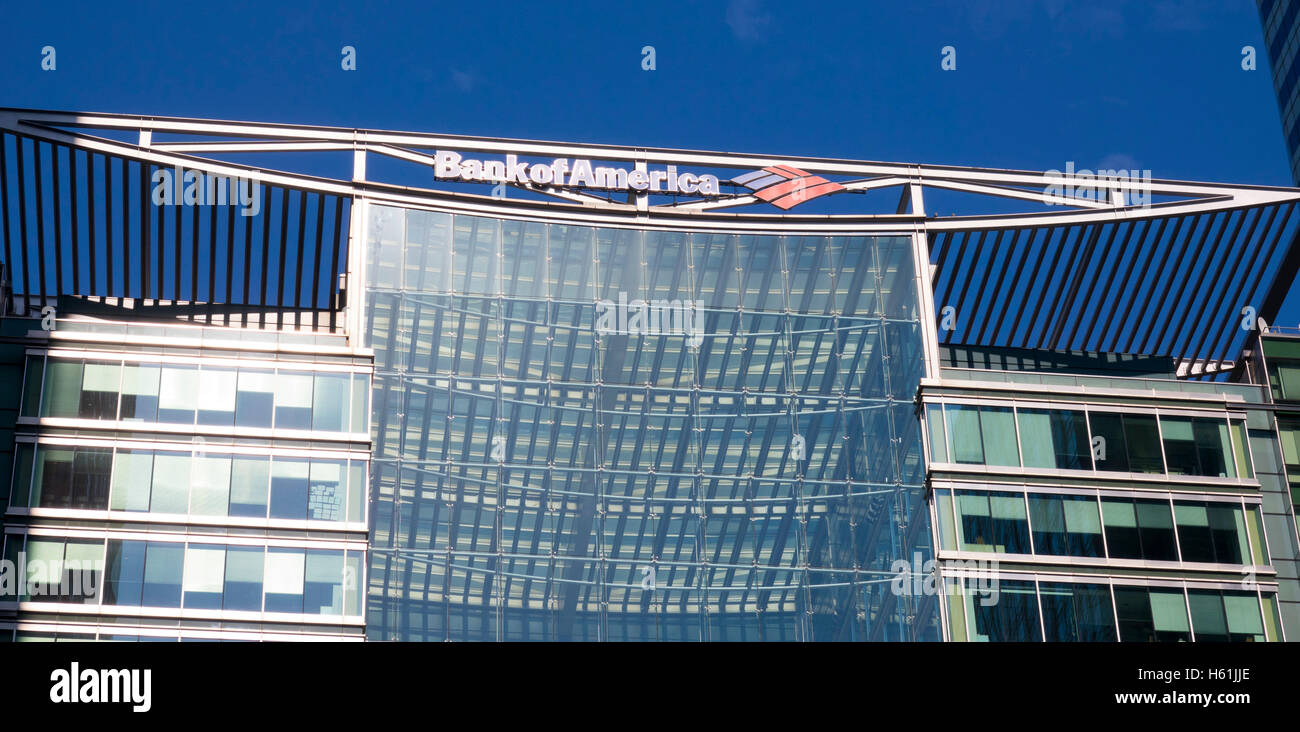 Bank of America at Canary Wharf in Londons financial district Stock ...