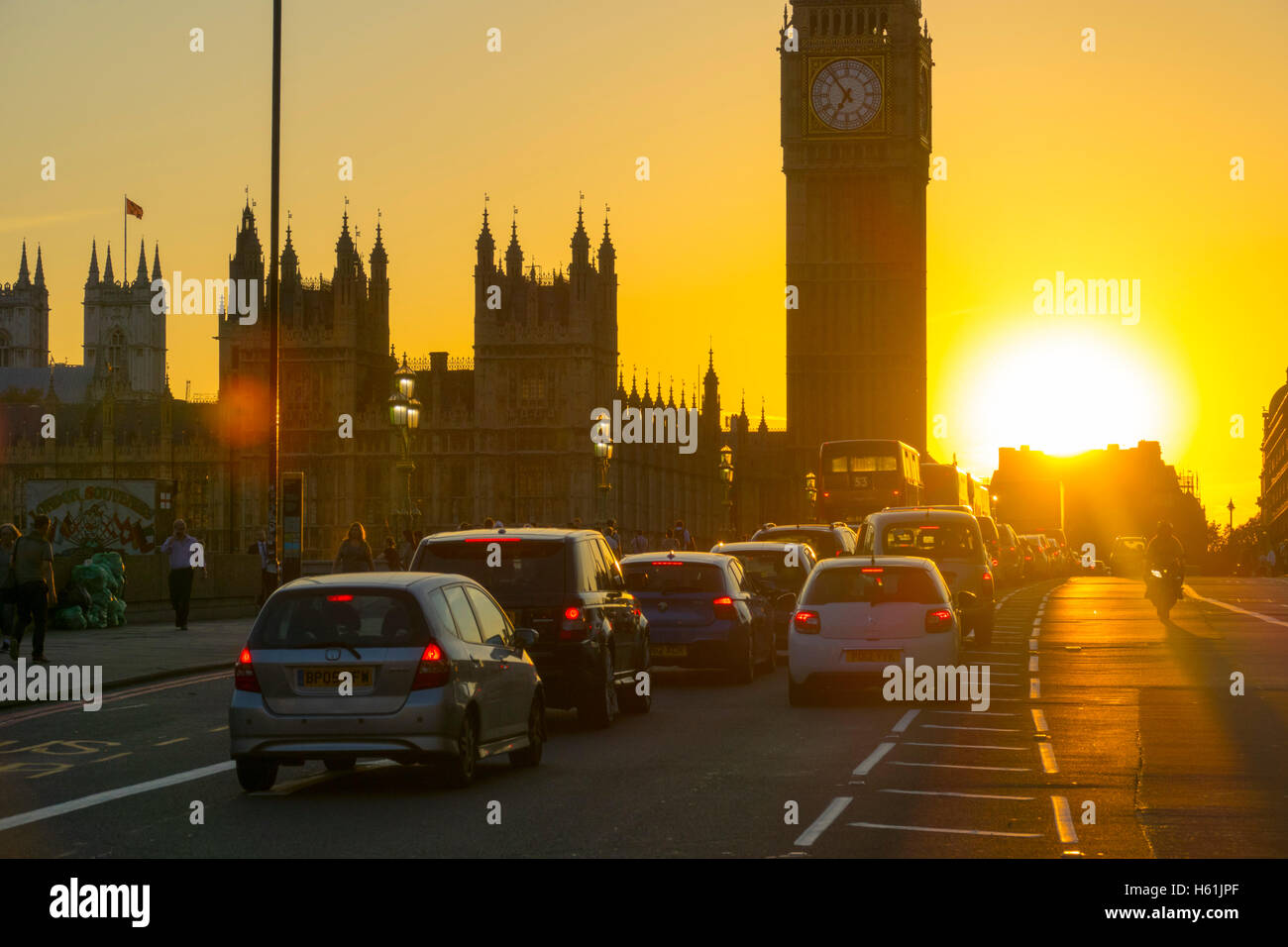 Beautiful sunset behind Elizabeth Tower with Big Ben in London Stock ...