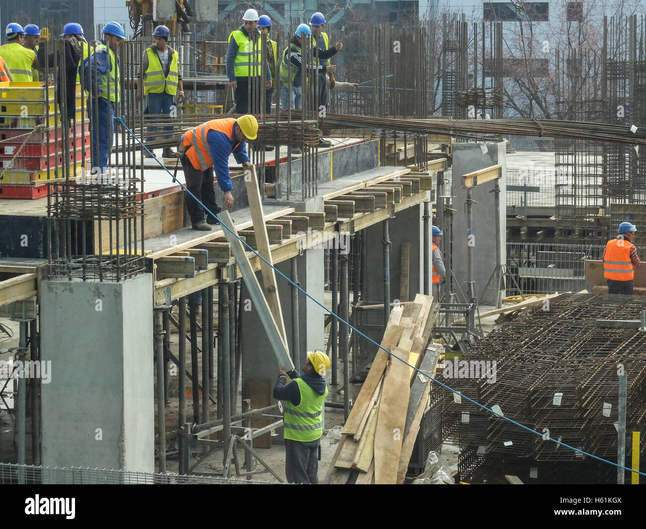 Bucharest construction workers hi-res stock photography and images - Alamy