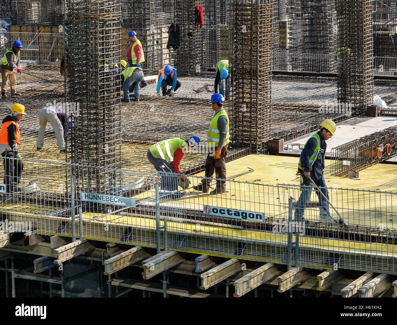 Industry workers romania hi-res stock photography and images - Alamy