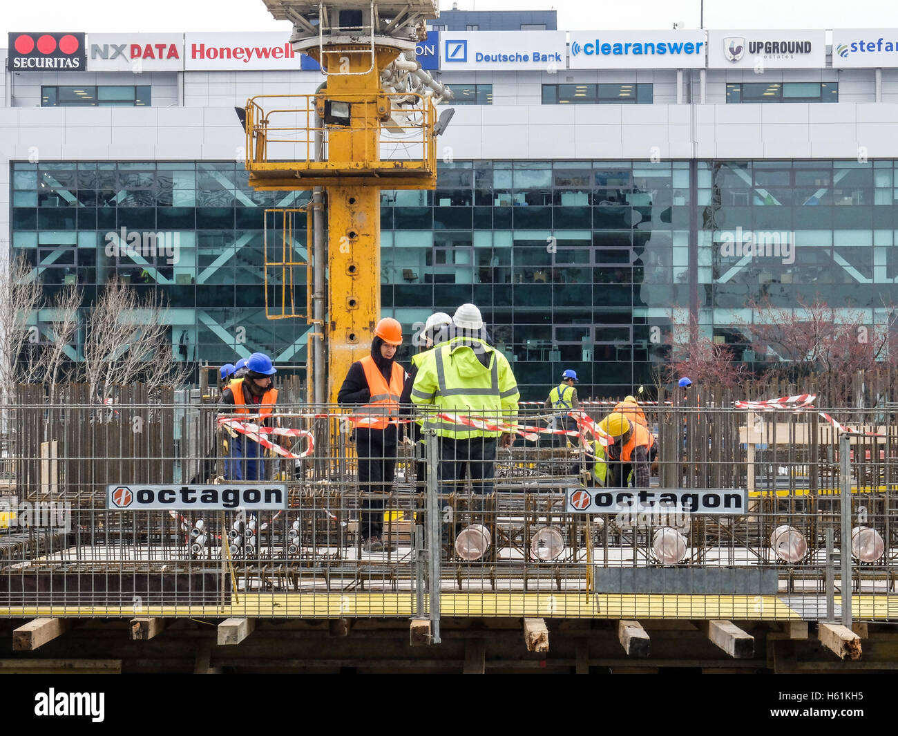 Bucharest construction workers hi-res stock photography and images - Alamy