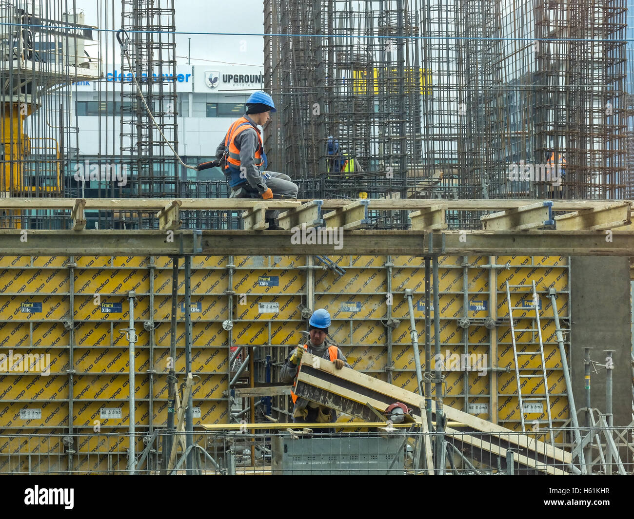 Bucharest construction workers hi-res stock photography and images - Alamy