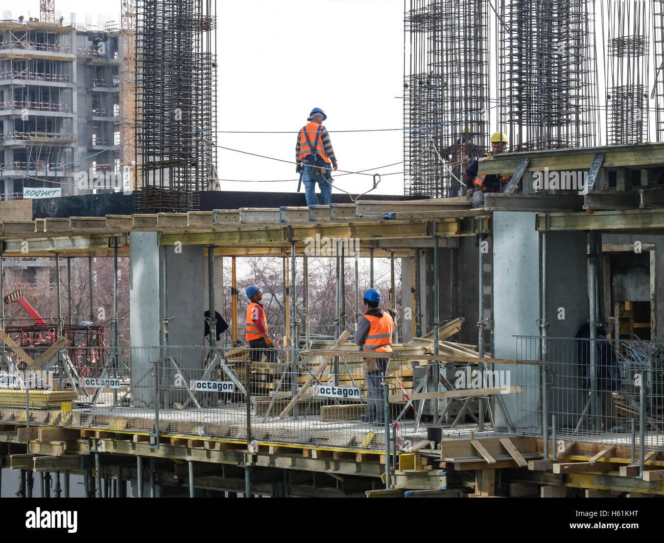 Bucharest construction workers hi-res stock photography and images - Alamy
