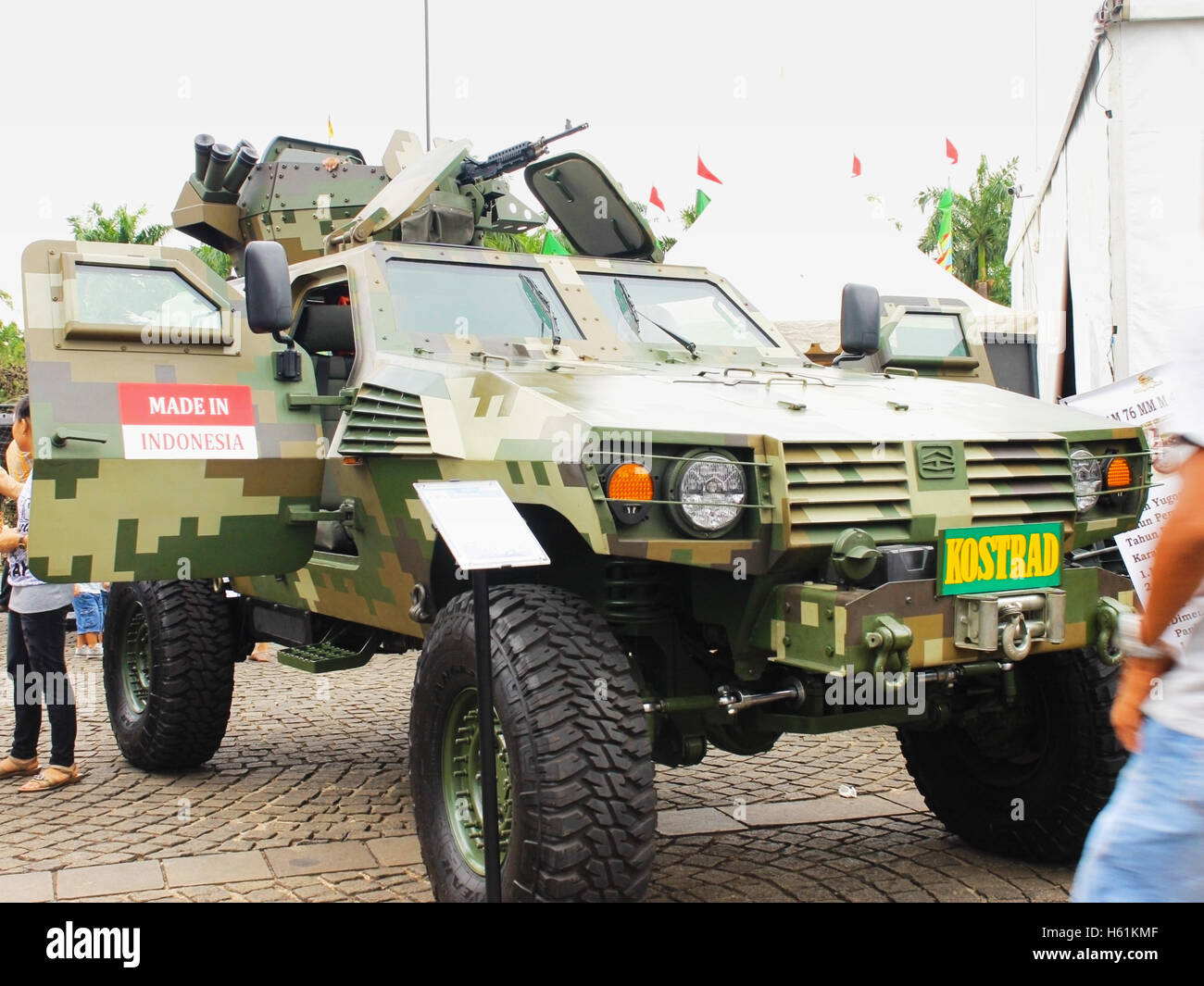 Armored vehicle P2 Commando that made in Indonesia has been introduced ...