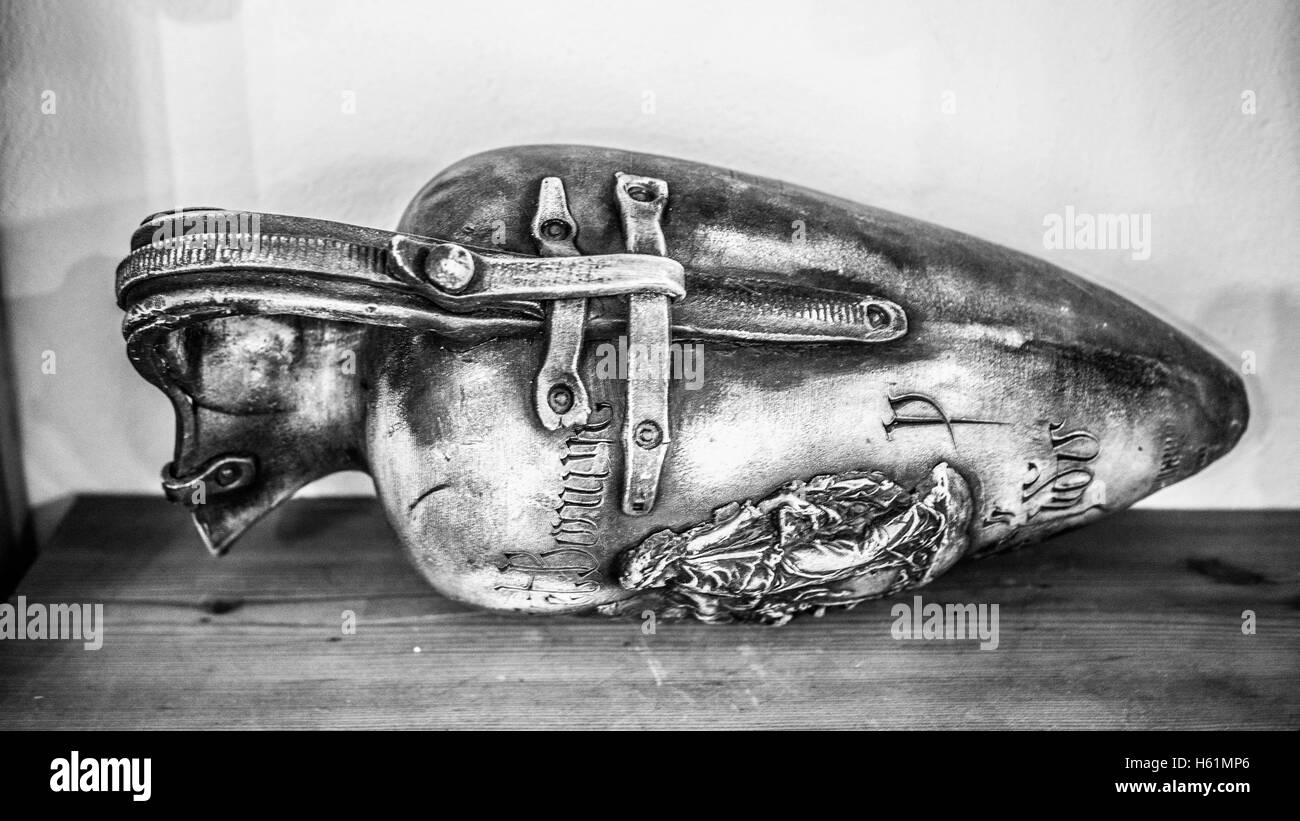 Ancient objects hi-res stock photography and images - Alamy