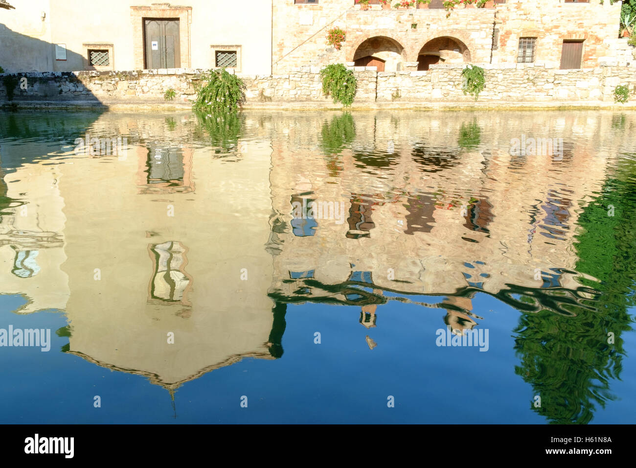 Hot springs, Bagno Vignoni, Val d'Orcia, Tuscany, Italy Stock Photo - Alamy