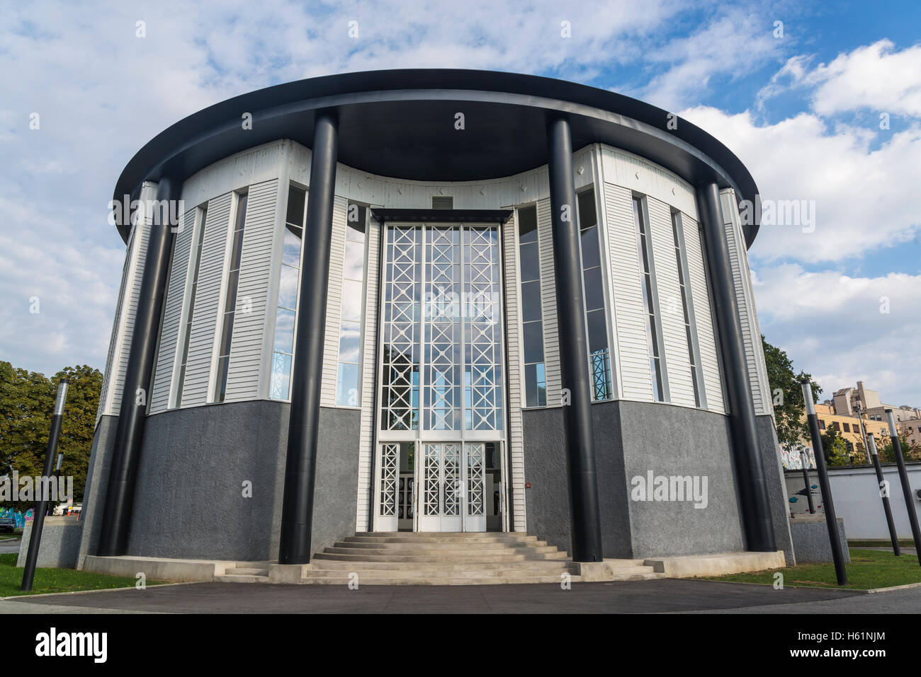 French pavilion architecture zagreb hi-res stock photography and images ...