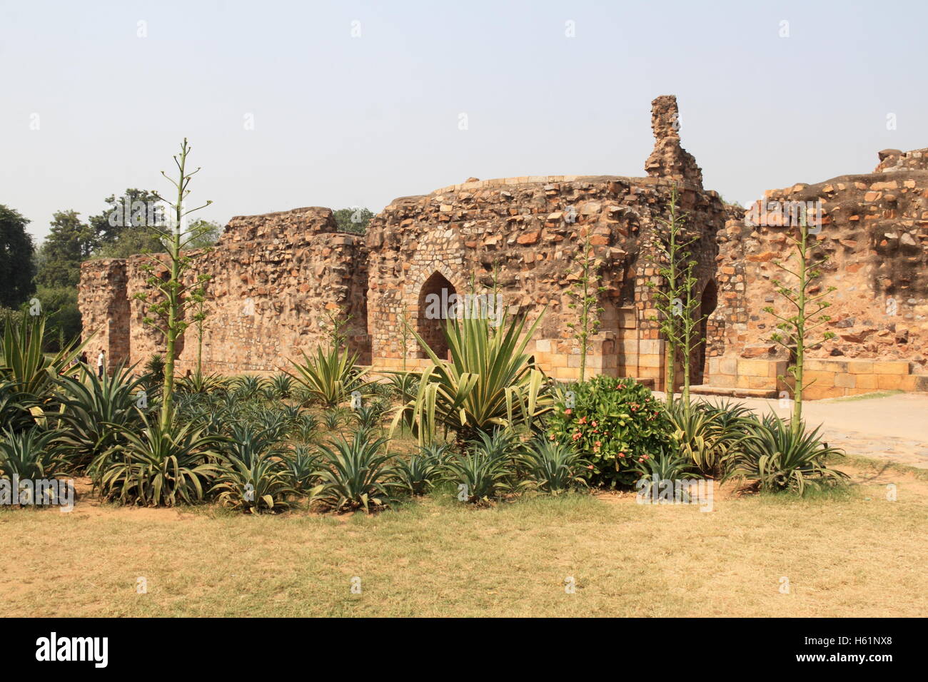 Alauddin Khilji's Tomb, Qutb Minar Complex, Mehrauli Archaeological ...