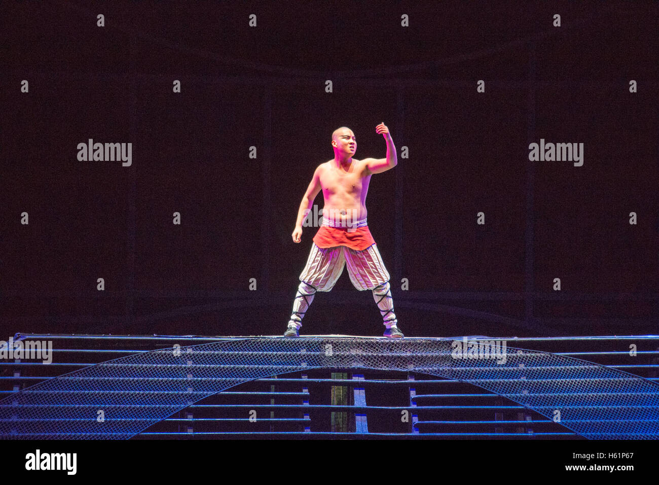 The legend of Kung Fu, performance at Red Theatre Beijing. Wonderful ...