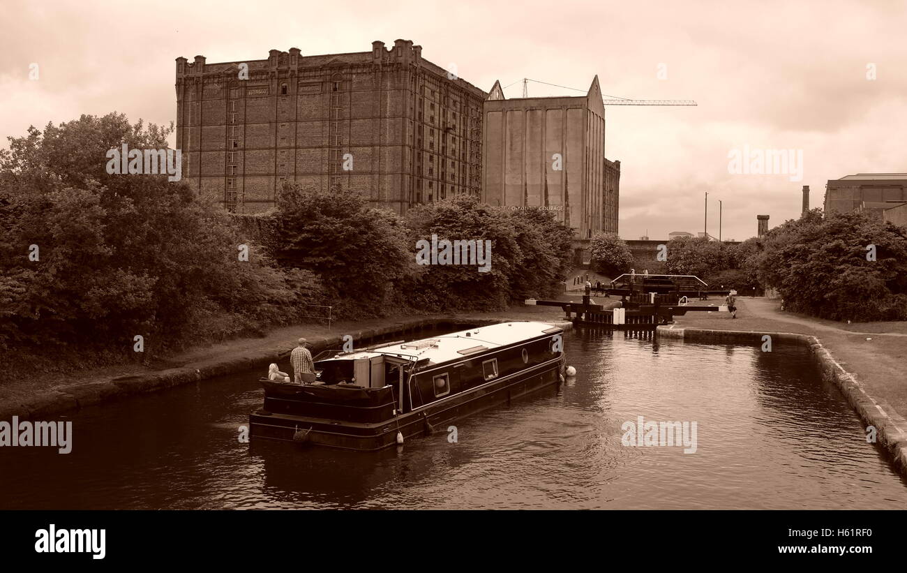 Eldonian village river festival hi-res stock photography and images - Alamy