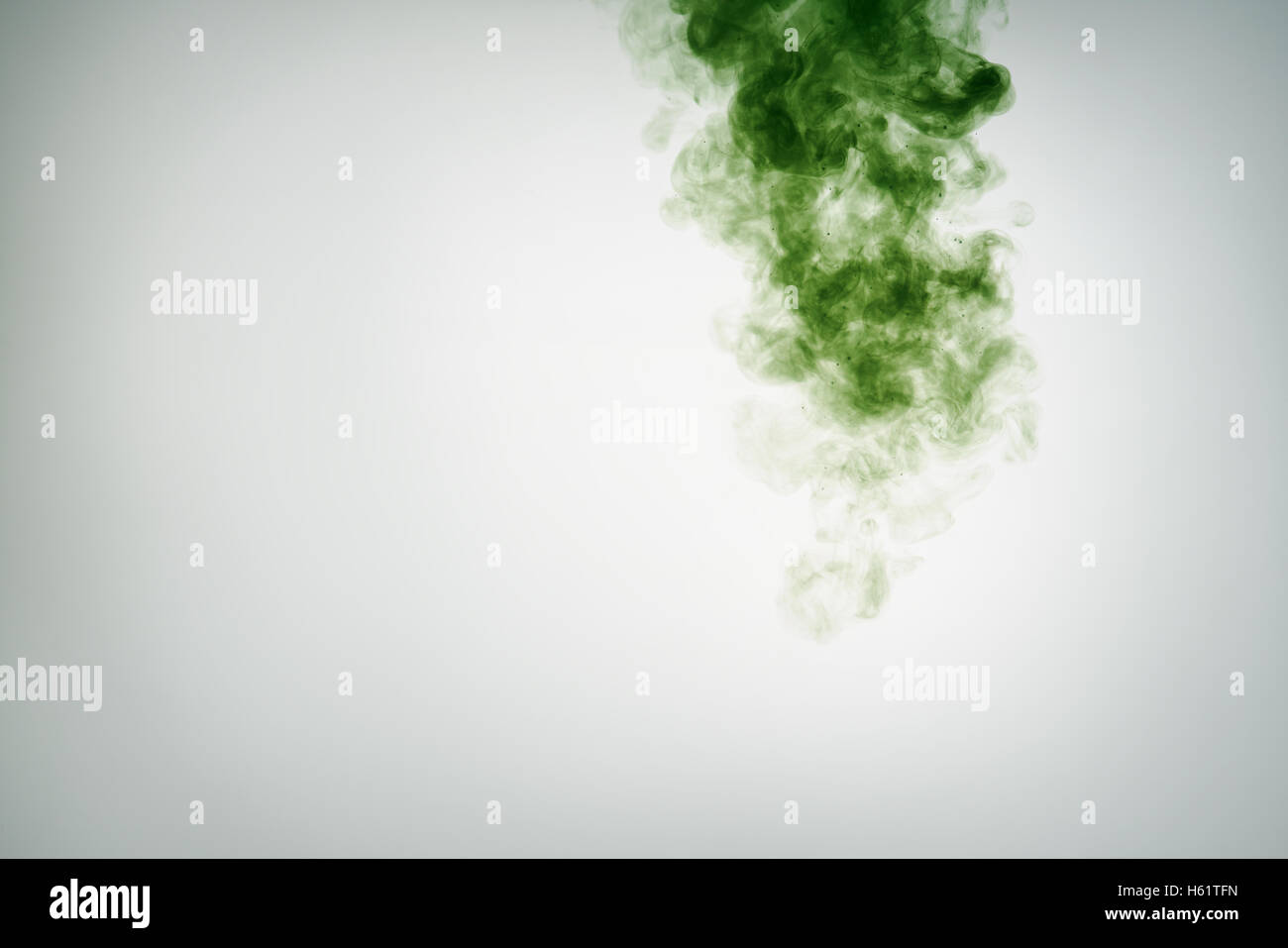 Paint water flow vapor cloud hi-res stock photography and images - Alamy