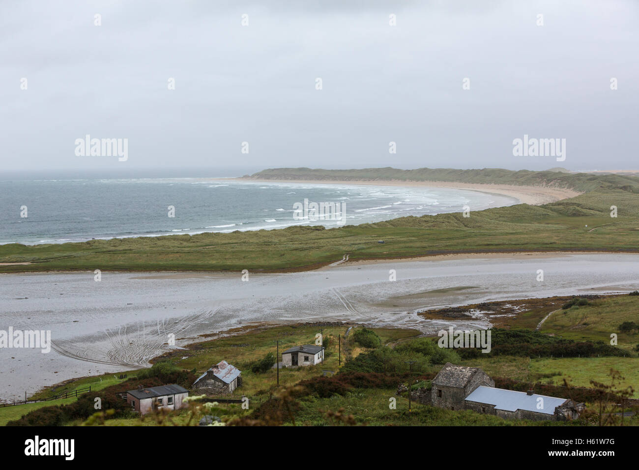 Donegal village beach hi-res stock photography and images - Alamy