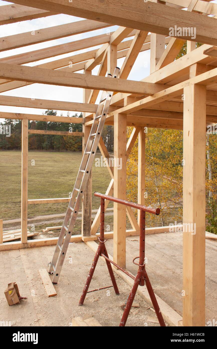 Tall beams hi-res stock photography and images - Alamy