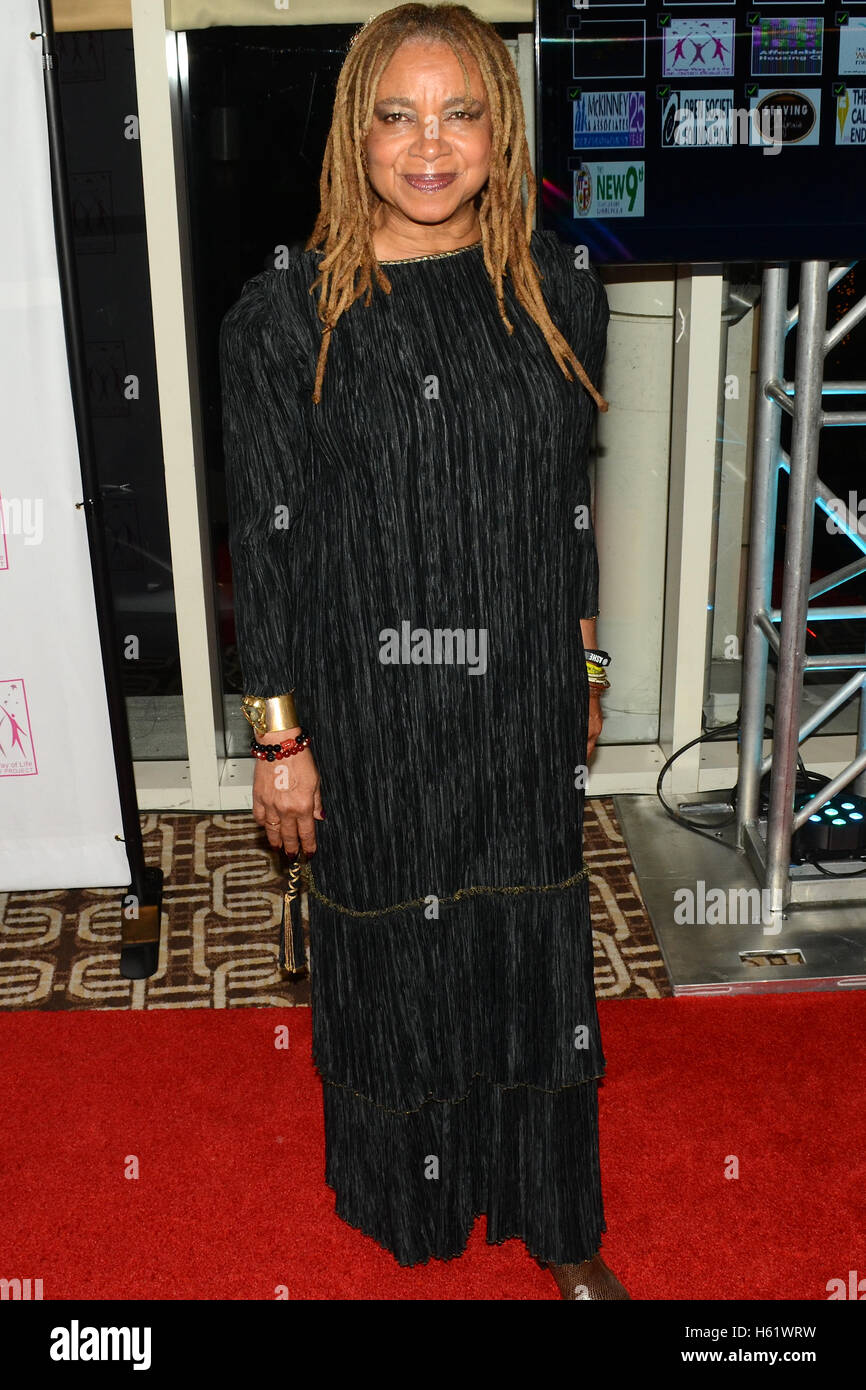 Margaret Prescod attends CNN Hero Susan Burton's "A New Way of Life Re ...