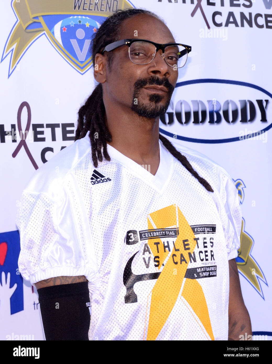 Snoop Dogg arrived at the Athletes Vs. Cancer Celebrity Flag Football ...