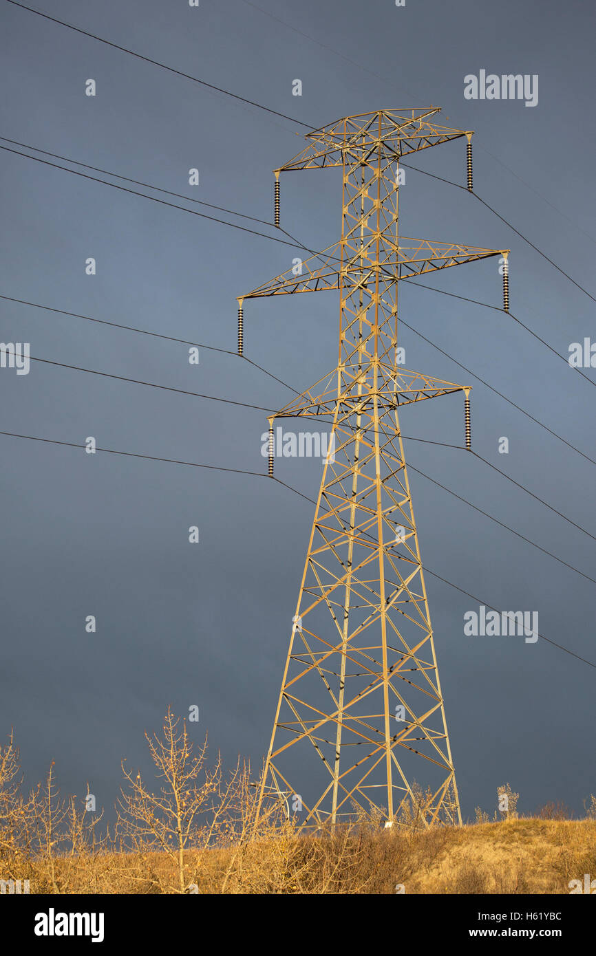 Electricity transmission towers hi-res stock photography and images - Alamy